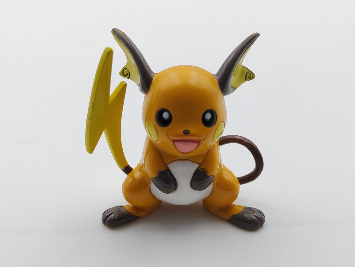 Pokemon Tomy – Raichu New Pose – Retro Japan