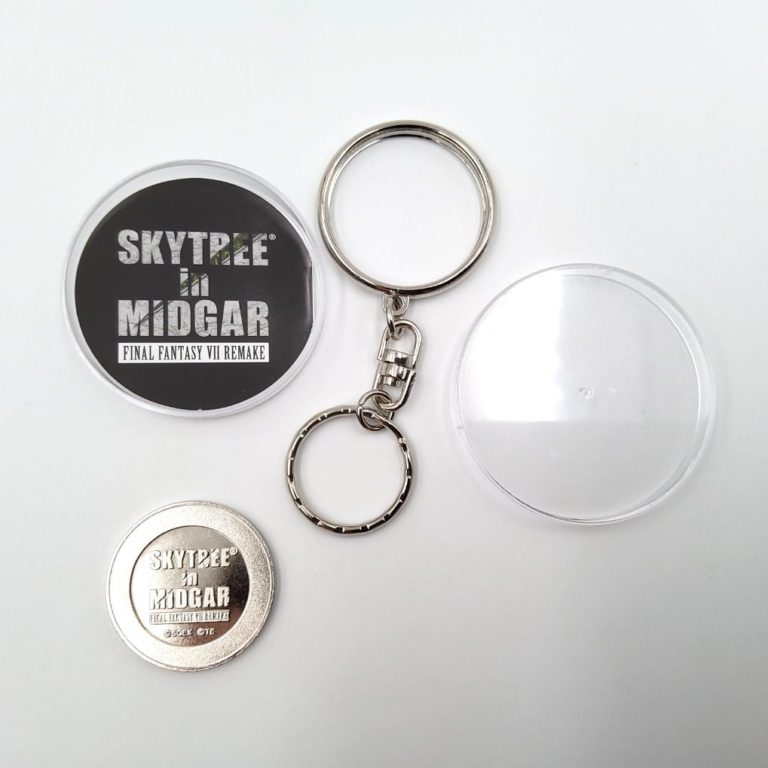 Final Fantasy VII Remake Metal Keychain – Cloud & Sephiroth – Retro Japan