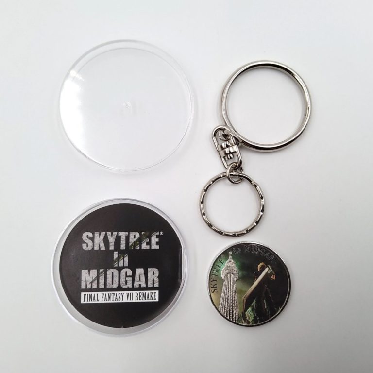 Final Fantasy VII Remake Metal Keychain – Cloud Strife – Retro Japan