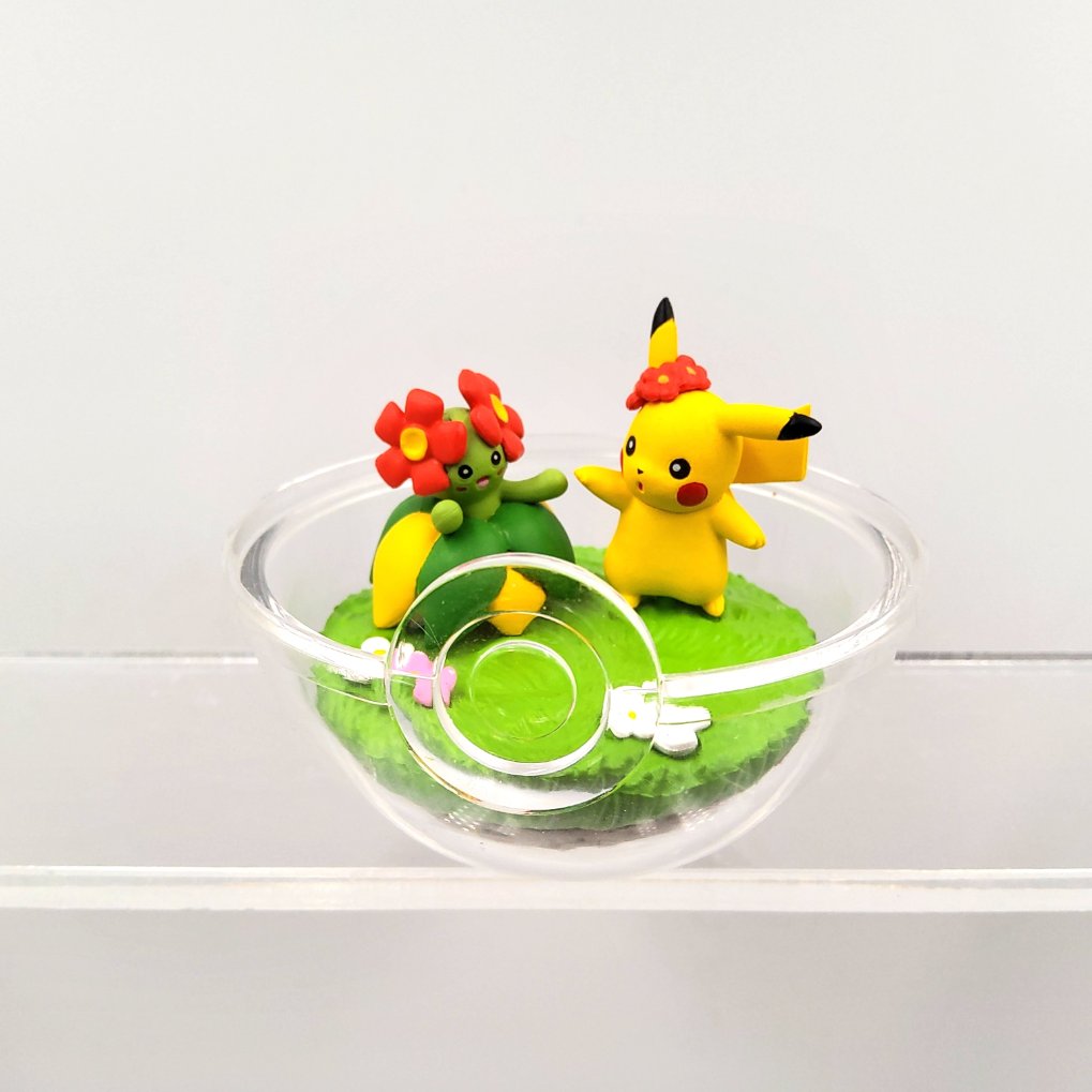 Pokemon Terrarium Collection 6 – Pikachu & Joliflor / Bellossom – Retro ...