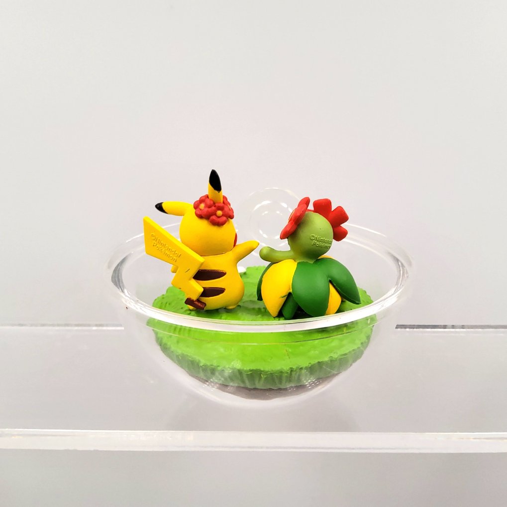 Pokemon Terrarium Collection 6 – Pikachu & Joliflor / Bellossom – Retro ...
