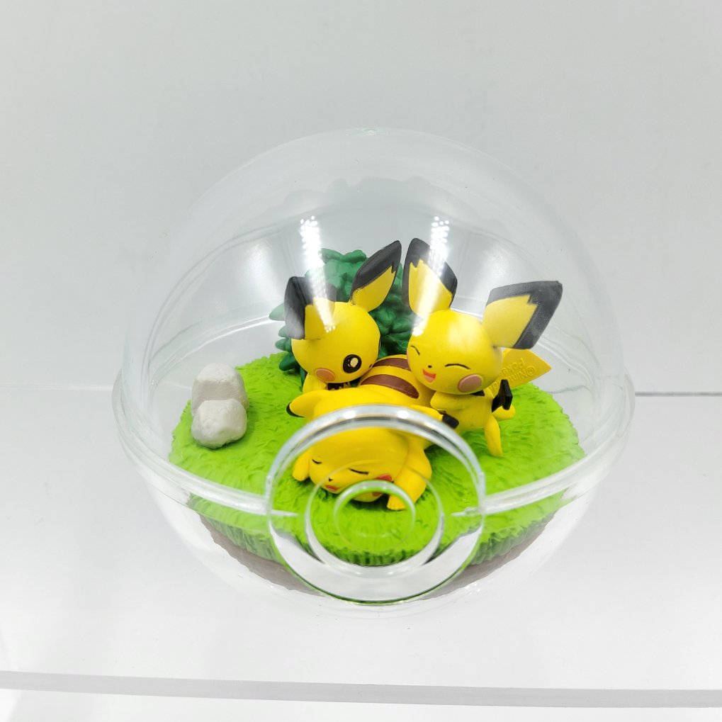Pokemon Terrarium Collection 9 – Pichu & Pikachu – Retro Japan