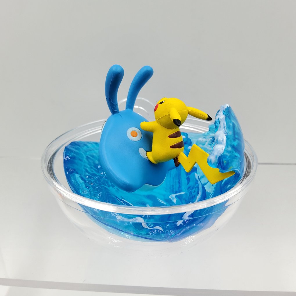 Pokemon Terrarium Collection Change of Seasons – Pikachu & Babimanta ...