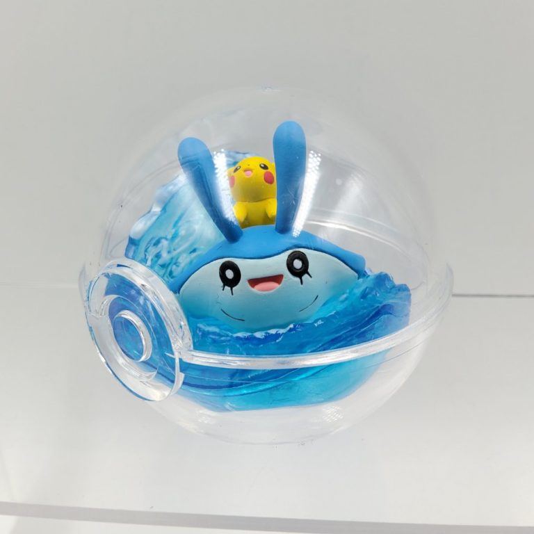 Pokemon Terrarium Collection Change of Seasons – Pikachu & Babimanta ...