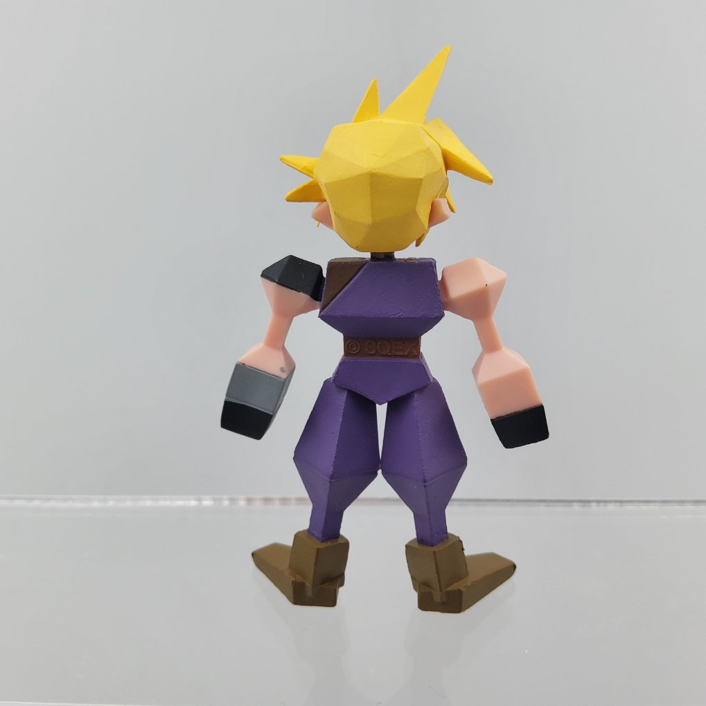 Final Fantasy VII Remake Mini Figure – Cloud Strife – Retro Japan