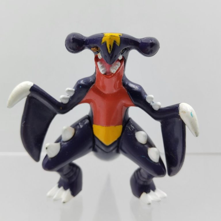 Pokemon Tomy – Carchacrok / Garchomp Shiny – Retro Japan