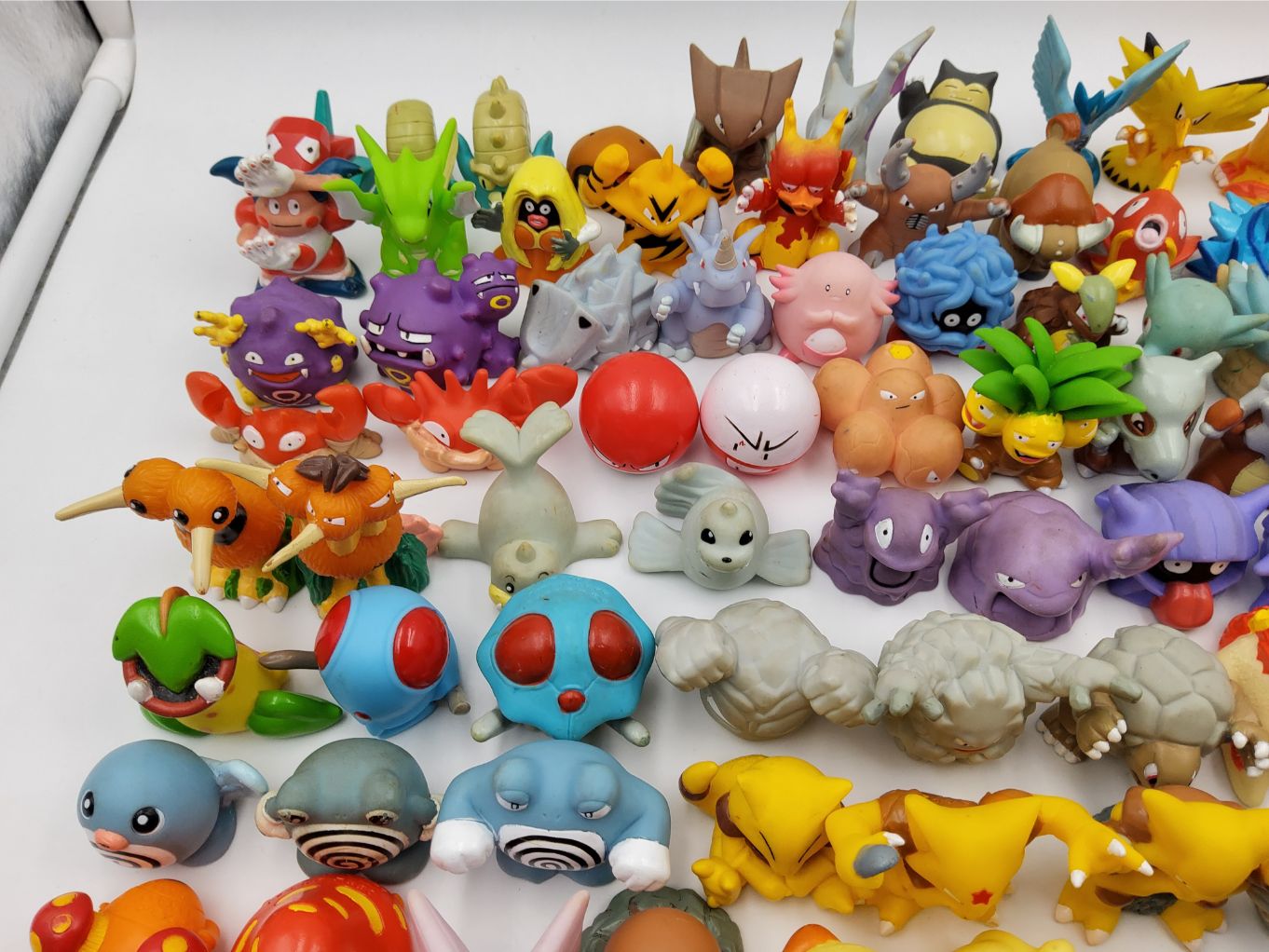 Pokemon Kids – Gen 1 Original Poses – Retro Japan