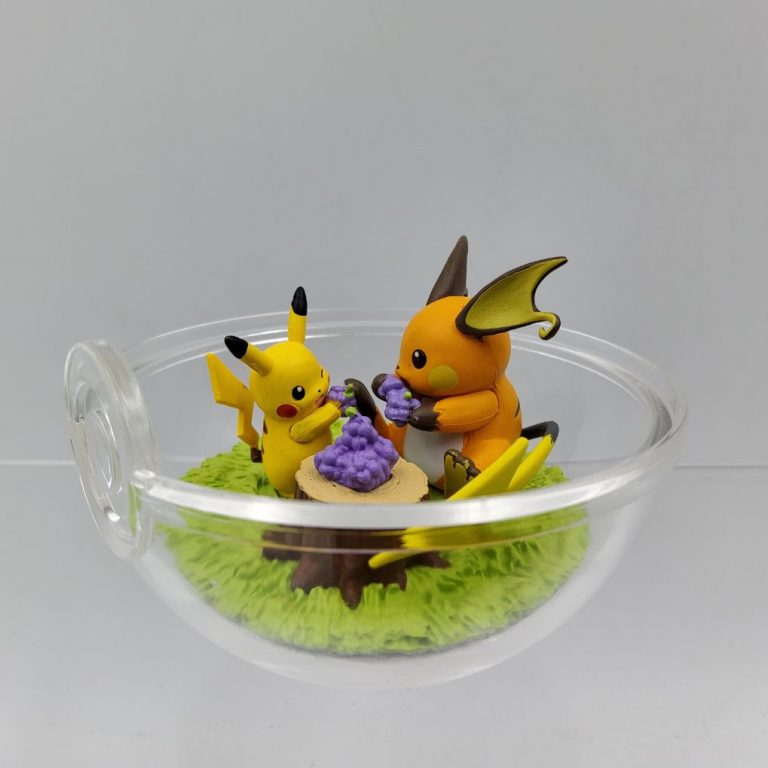 Pokemon Terrarium Collection 14 – Pikachu & Raichu – Retro Japan