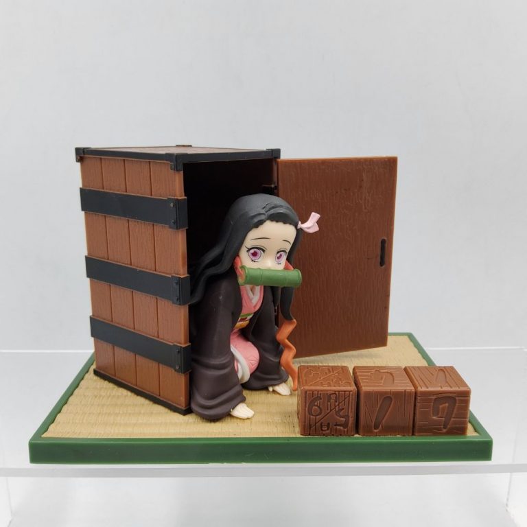 Demon Slayer Figure – Perpetual Calendar – Kamado Nezuko – Retro Japan